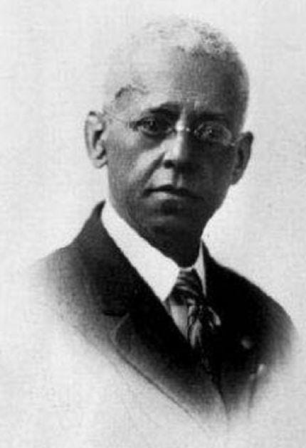 Lewis Howard Latimer: Pioneering Engineer and Inventor